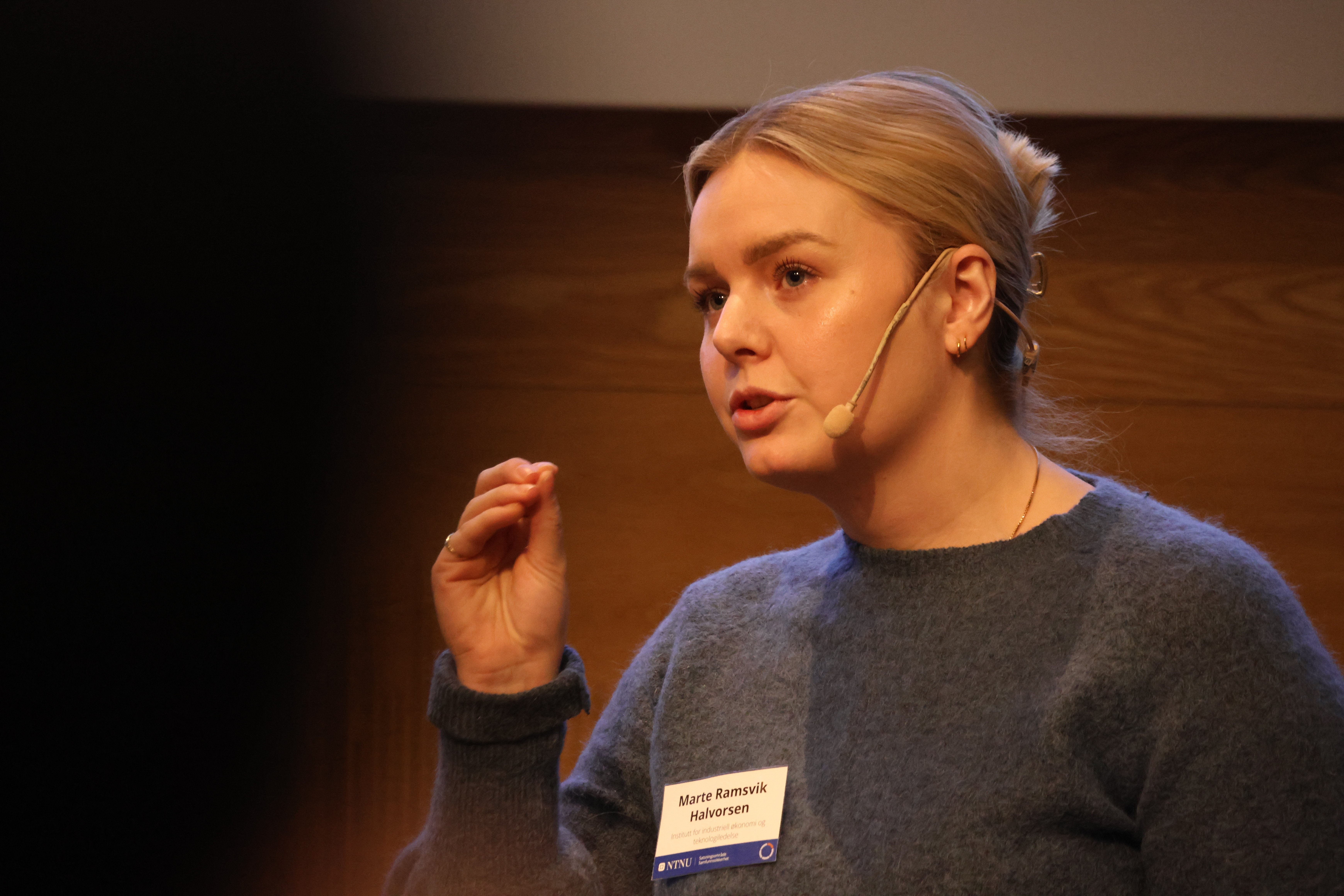 Fra søk og redning til hybride trusler: Fagdag droner - NTNU ...